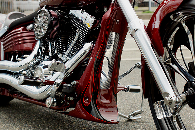 ハーレーオールペイント ソフテイル 08 FXCWC ｜ サードアイ カスタムペイント＆デザイン