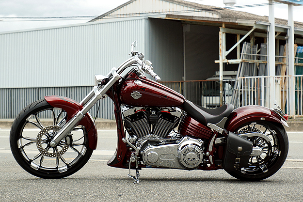 ハーレーオールペイント ソフテイル 08 FXCWC ｜ サードアイ カスタムペイント＆デザイン